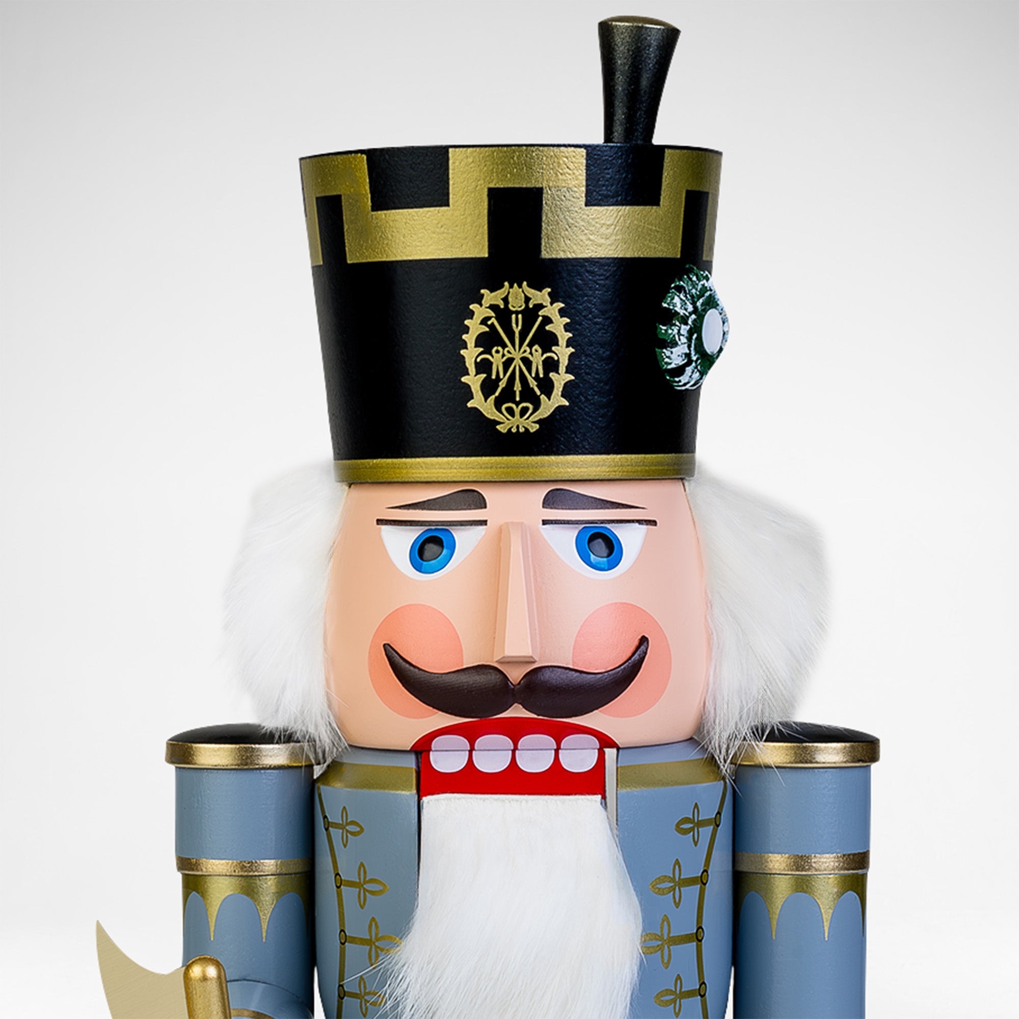 Officer Nutcracker – LINLEY