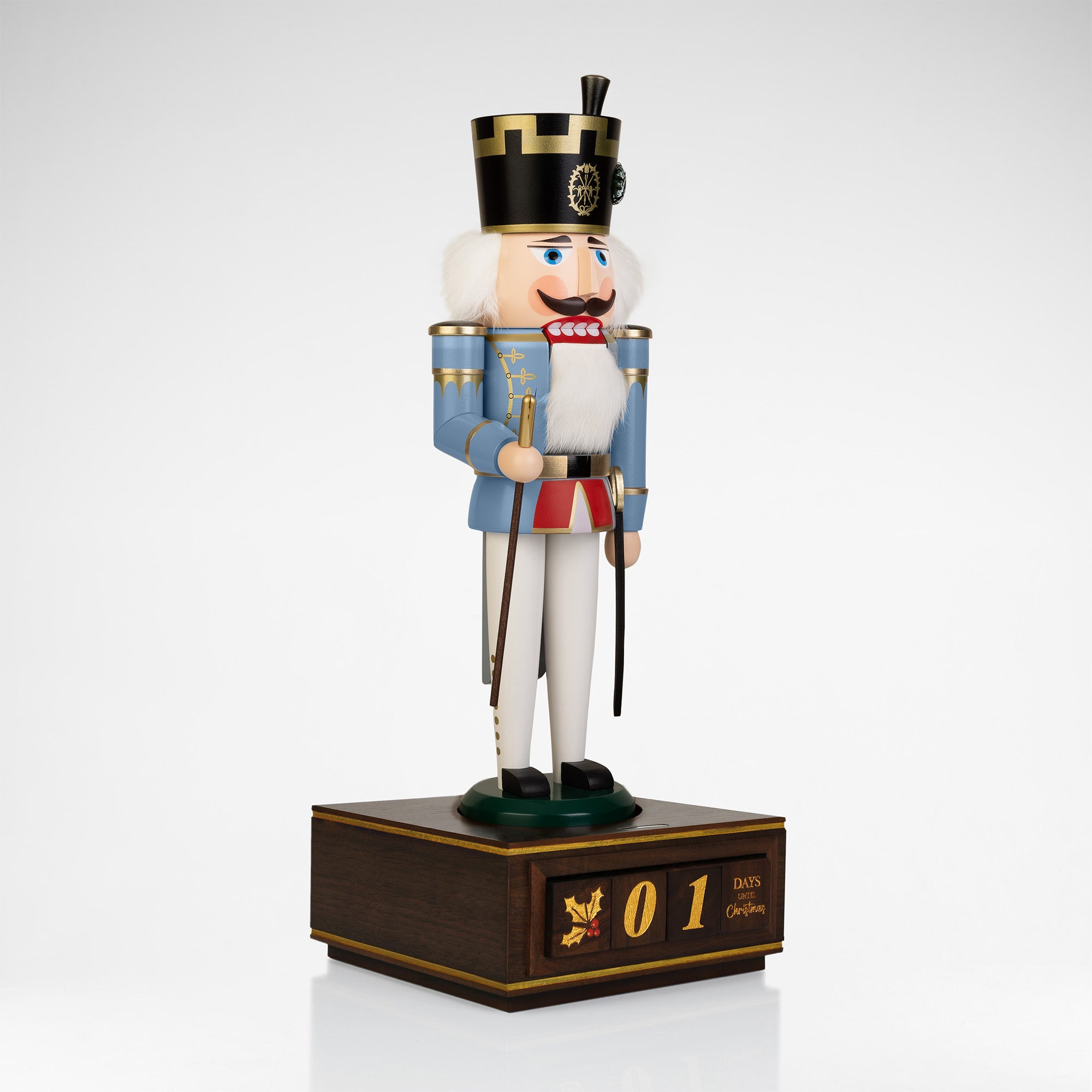 Officer Nutcracker – LINLEY