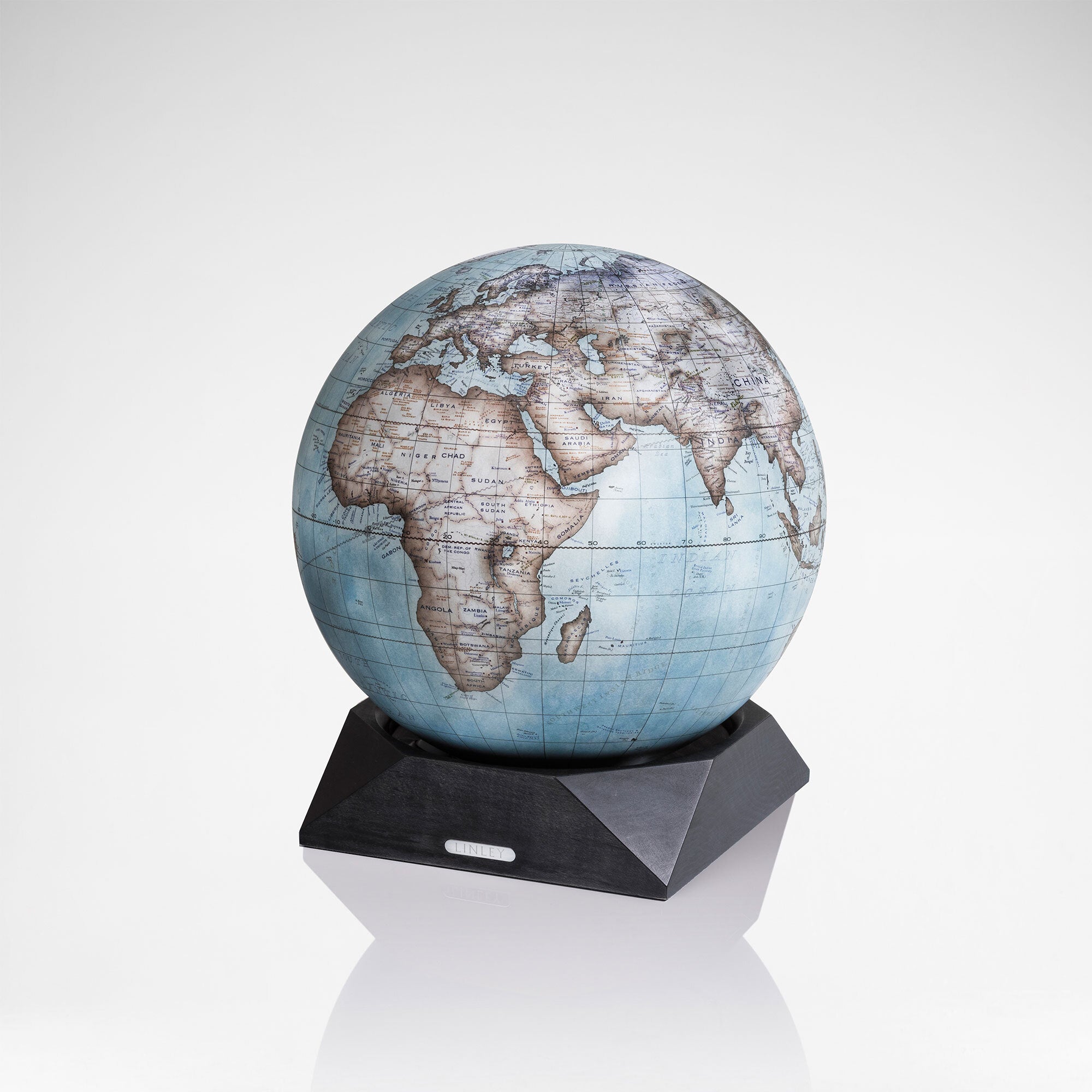 Desk Globe | Luxury Home Accessories | LINLEY