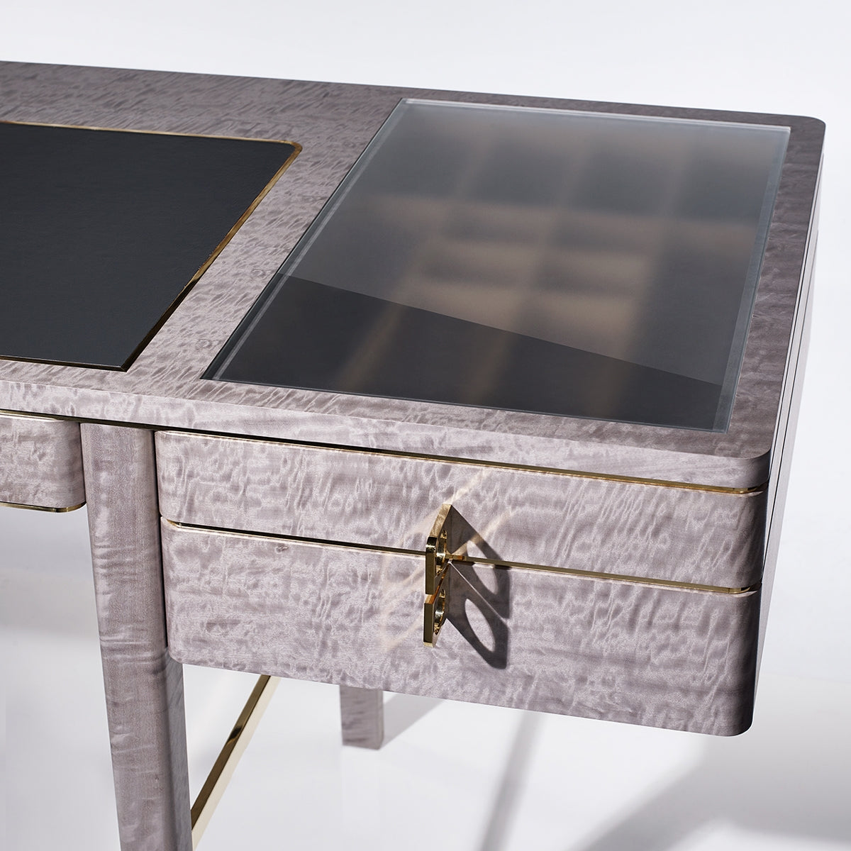 Slimline Odyssey Desk | Bespoke Design & Luxury Furniture | LINLEY